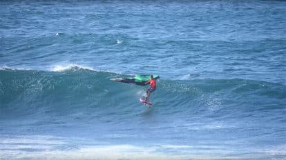 Vidéo d'Alex Aguera avec la Wasp Wing Ozone sur Foil Magazine.com