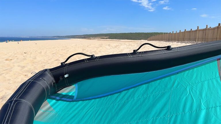 Test wing Takoon V3 Ultra avec poignées rigides sur Foil Magazine.com